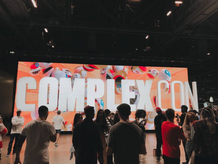 This Was The Most Fun Booth At Complexcon 2018: Popsockets