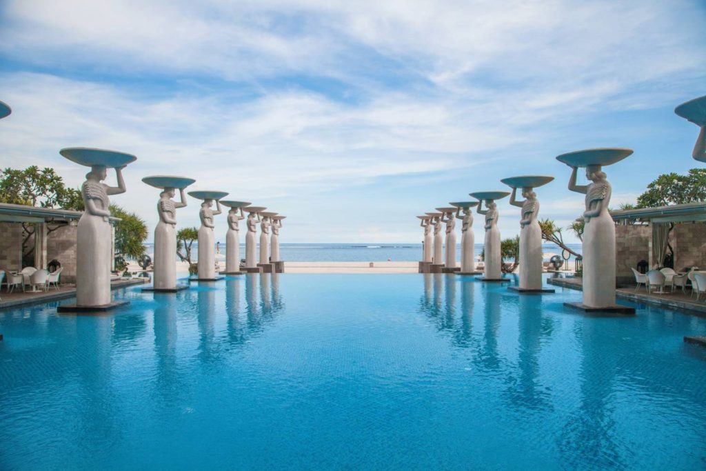 The Most Luxurious Resort In Nusa Dua For Couples: The Mulia Bali